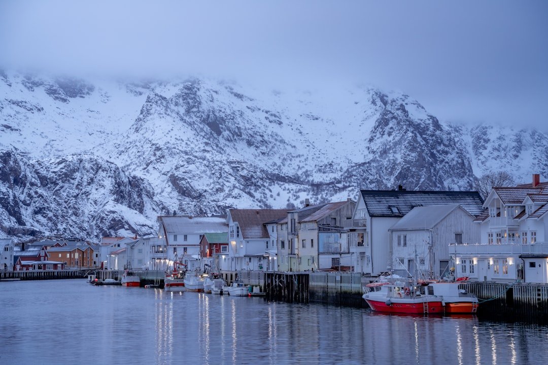 Najlepsze miejsce do odwiedzenia w Norwegii: Fiordy! - NLS Norweski